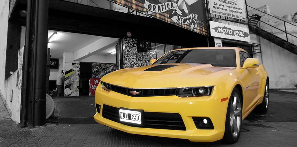 ¿Te cansaste del color de tu auto?